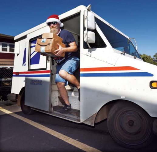 Santa makes last-minute deliveries | News, Sports, Jobs - Maui News
